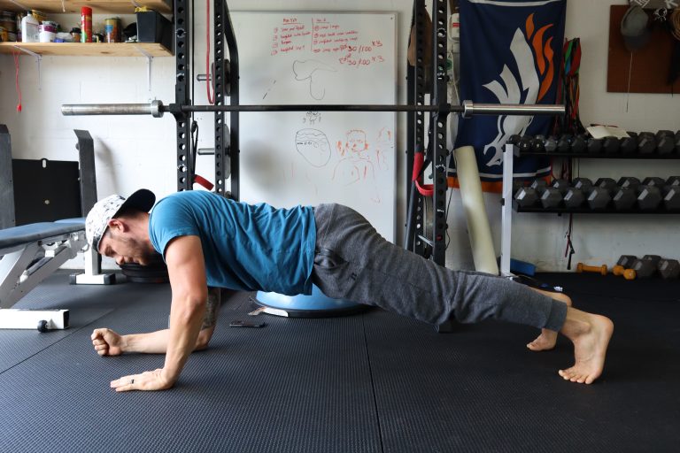 13 Exercises to strengthen your back and core - Fitness 4 Back Pain